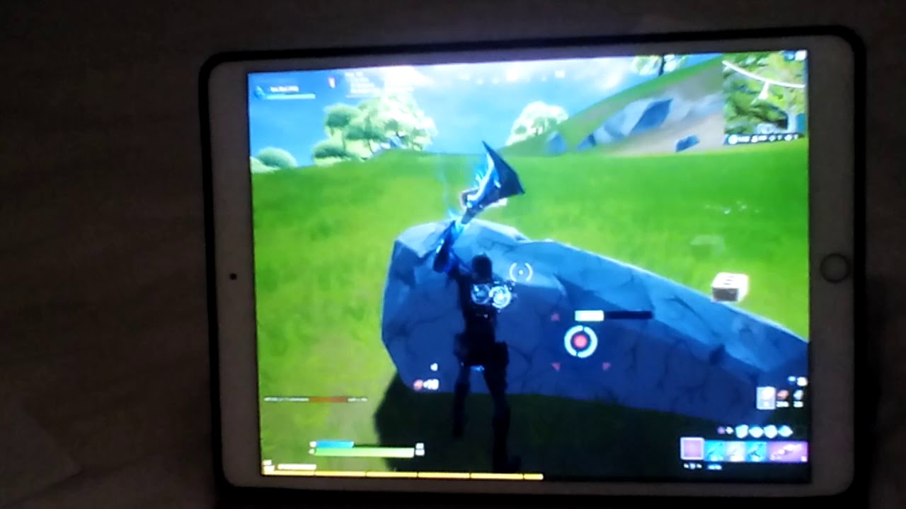 My first video for my YouTube channel unboxing the new iPad pro - YouTube