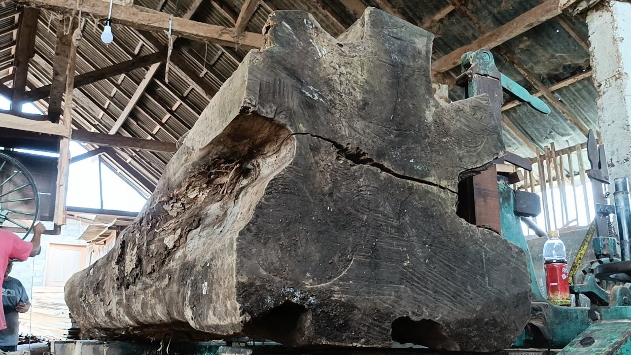 The black teak wood is very beautiful, look what happens! - YouTube
