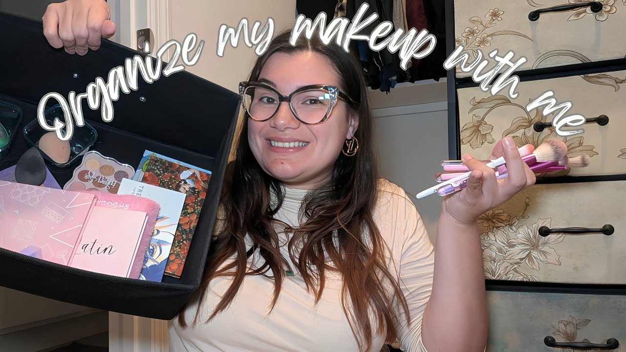 Organize and Declutter my Minimalist Makeup Collection with me 💄 - YouTube