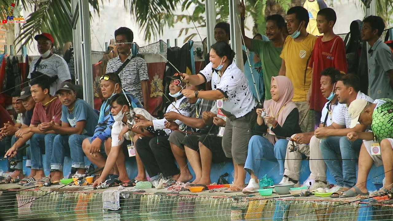 Lomba Mancing Ikan Mas Dengan Pemancing Perwakilan Dari Seluruh ...