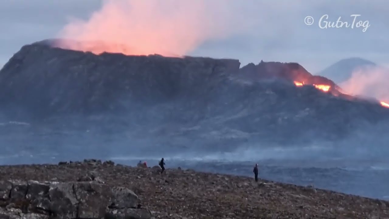 Baby Volcano turns into Monster #IcelandVolcano - YouTube