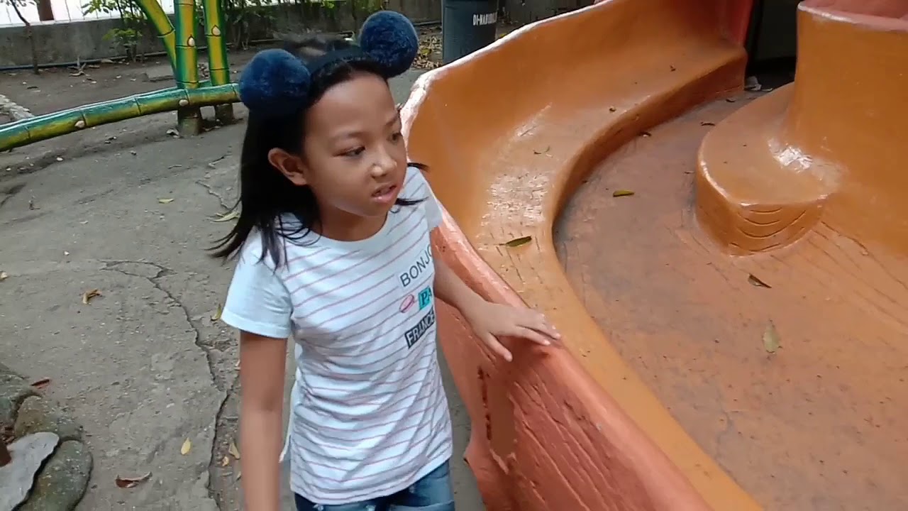 Bata batuta explorer - YouTube