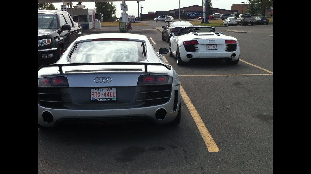 Audi R8 wing action - YouTube