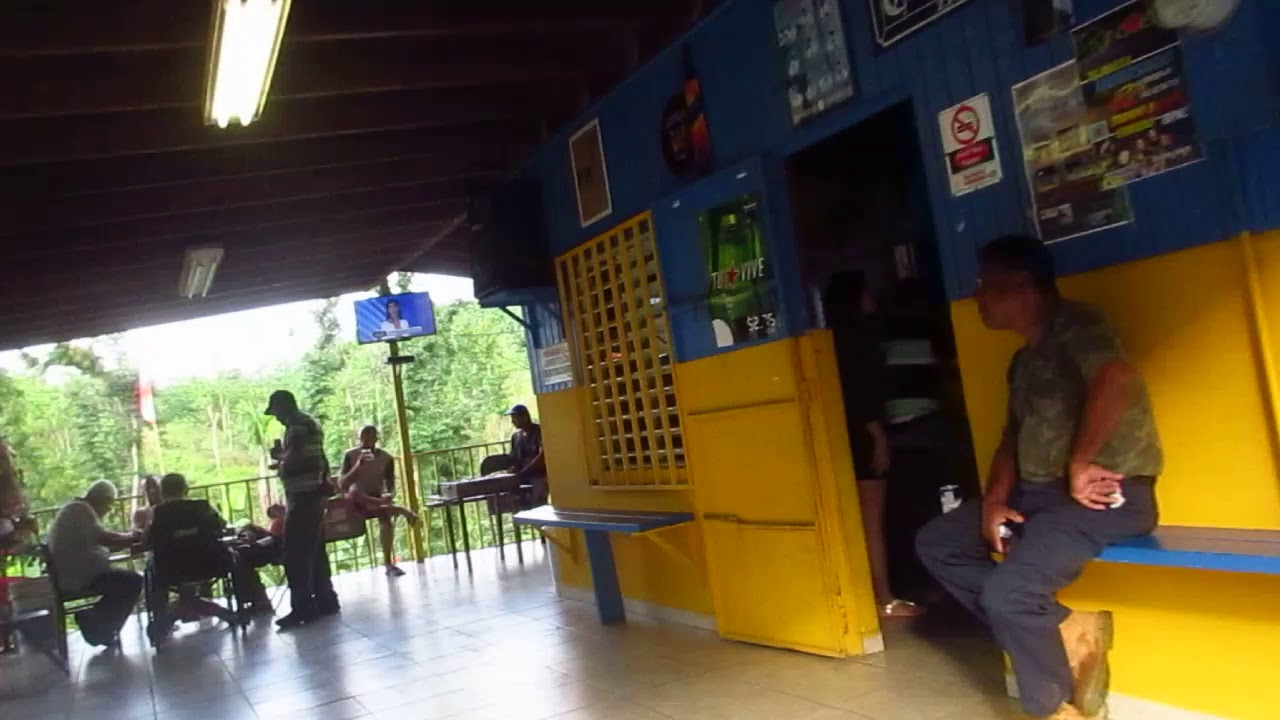 Classic PR Bar Chinchorro Scene - YouTube