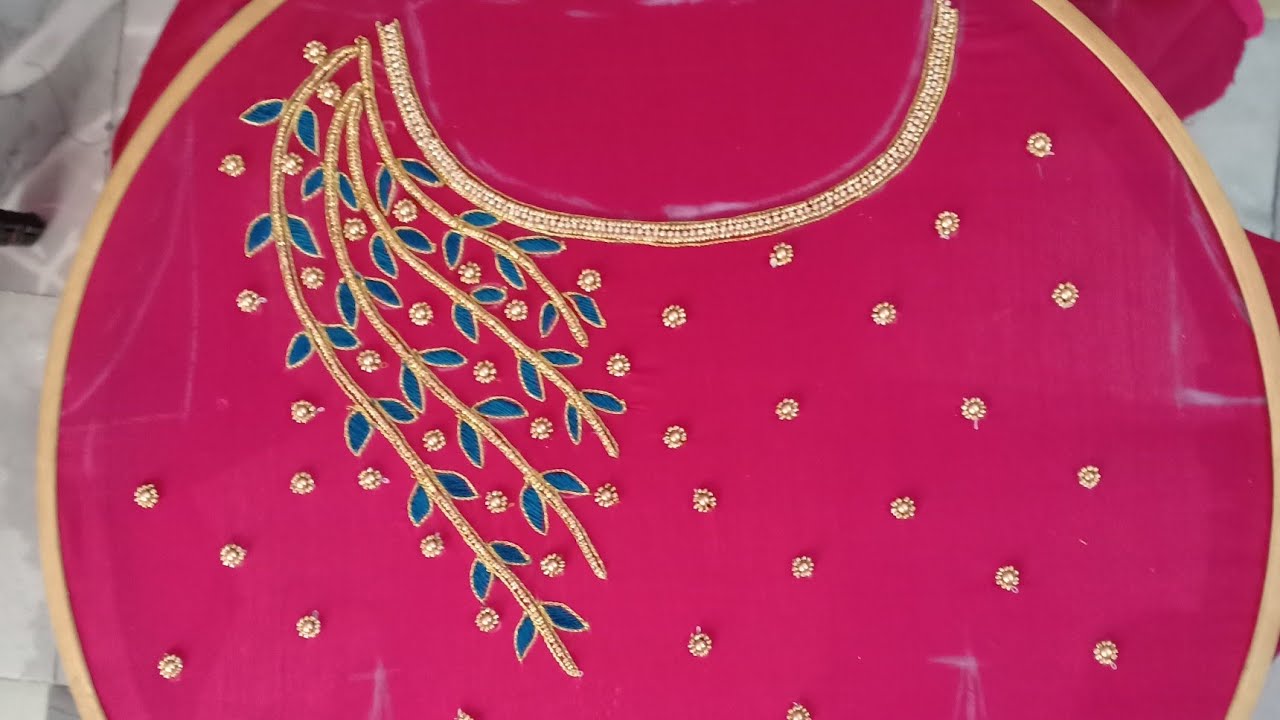 Aari work boat neck crop top design/aari work boat neck blouse chain ...