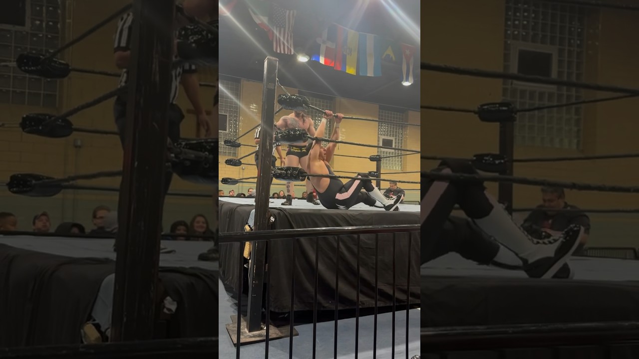 SHOWING HOW A REAL WRESTLING CHOP SHOULD BE DONE LIVE IN BROOKLYN NY ...