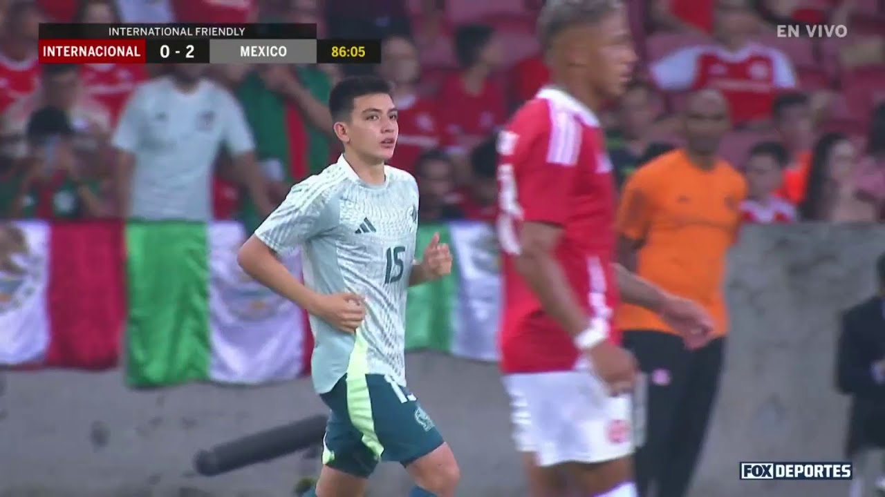 🤩DEBUT FOR 16-YEAR-OLD GILBERTO MORA! Sport Club Internacional vs ...