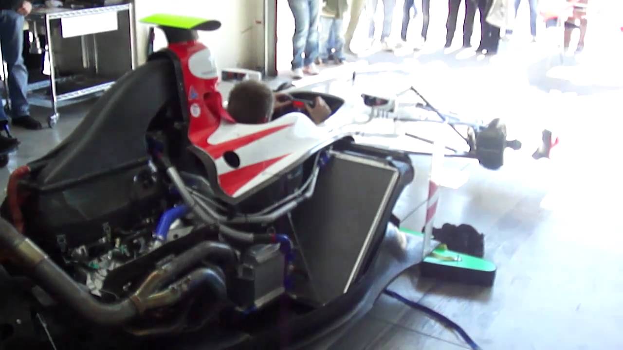 GP2 Engine Sound! Revs-Up - YouTube