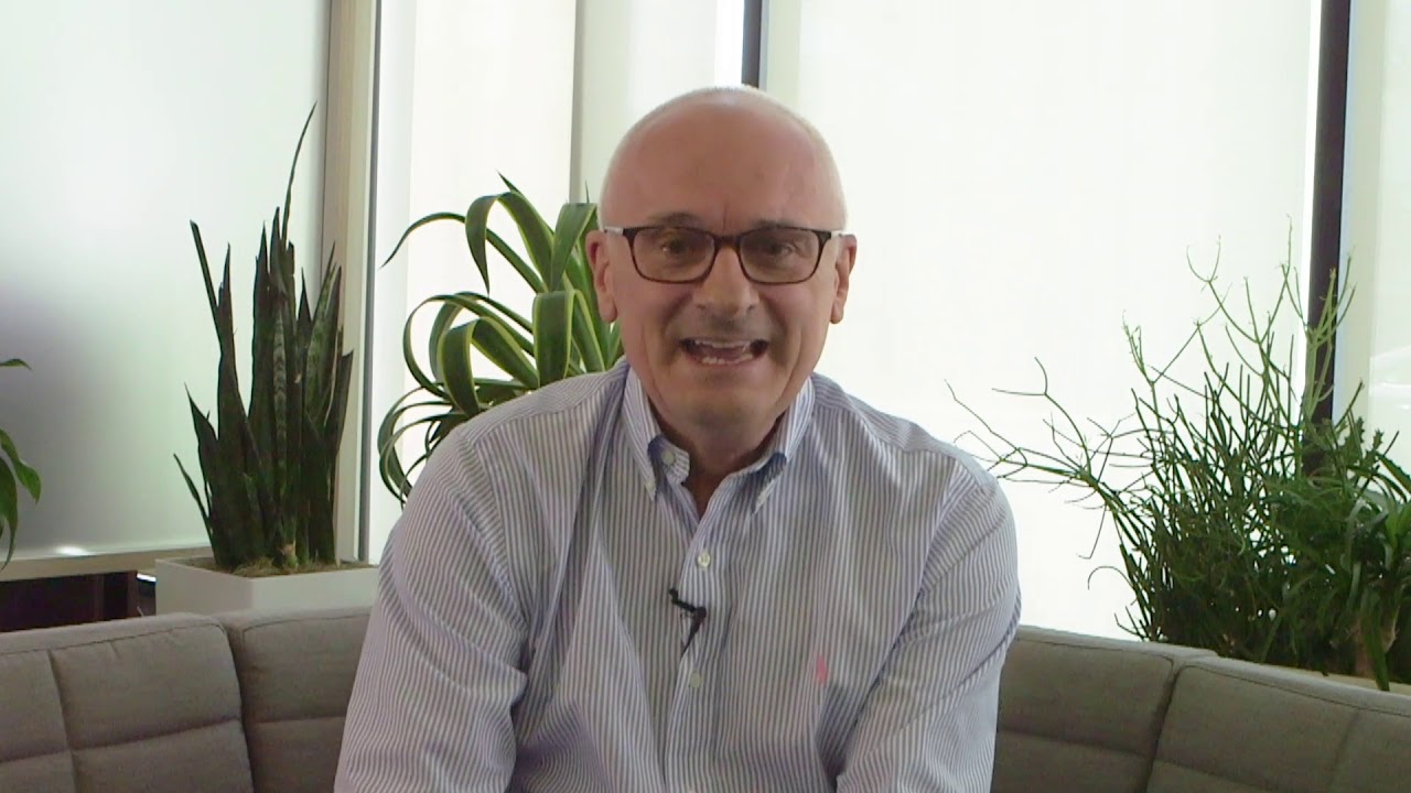 Peter Berry Tells His Favorite Bob Hogan Story - YouTube