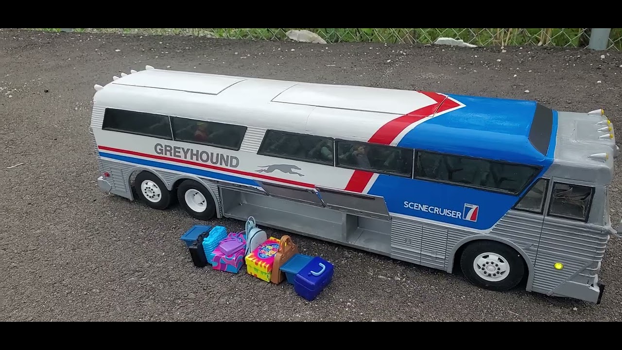 1970 MCI M7 Greyhound coach in 1:14 scale Radio Control - YouTube