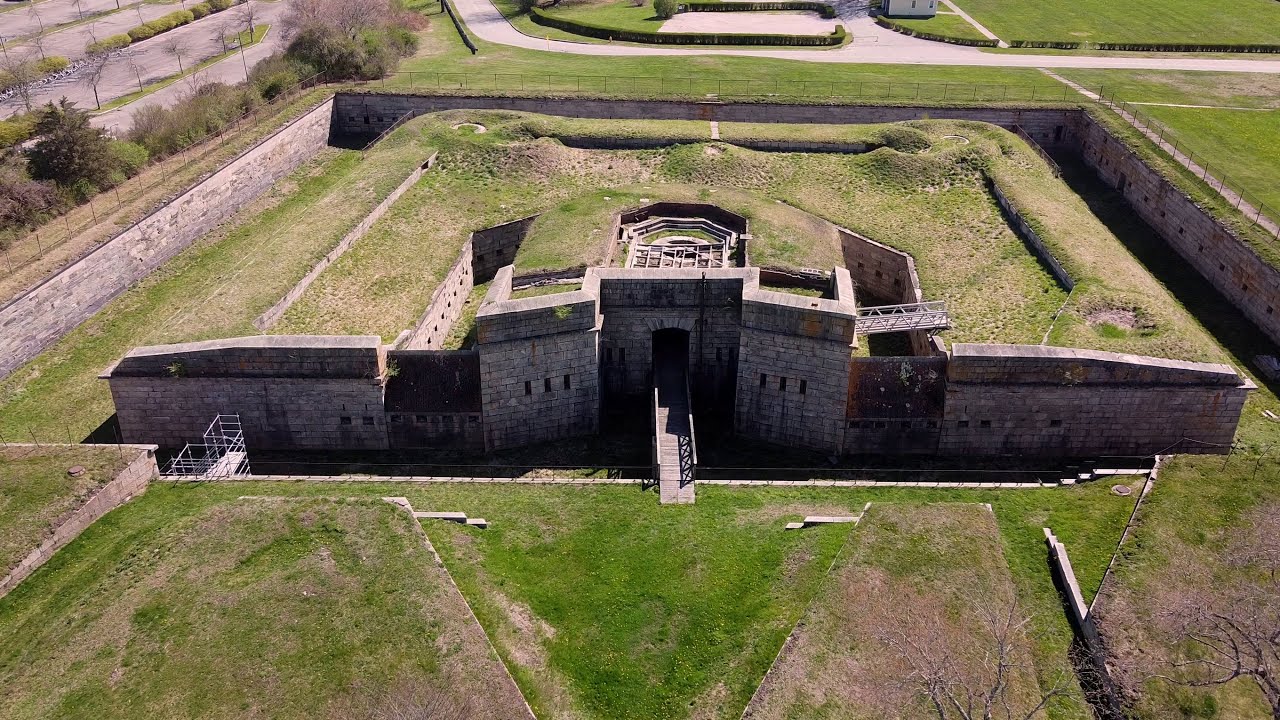Fort Adams Advanced Redoubt - YouTube