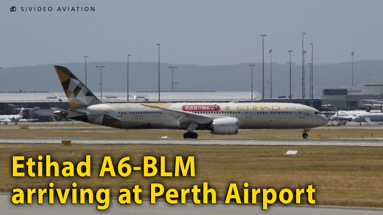 One from the vault - Etihad Airways (A6-BLM) arriving on RW21 at Perth ...