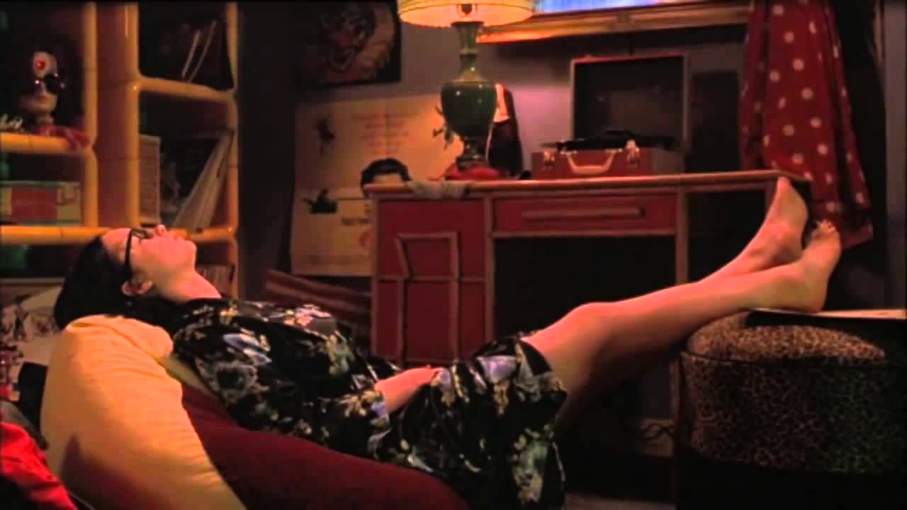 Ghost World clip - YouTube