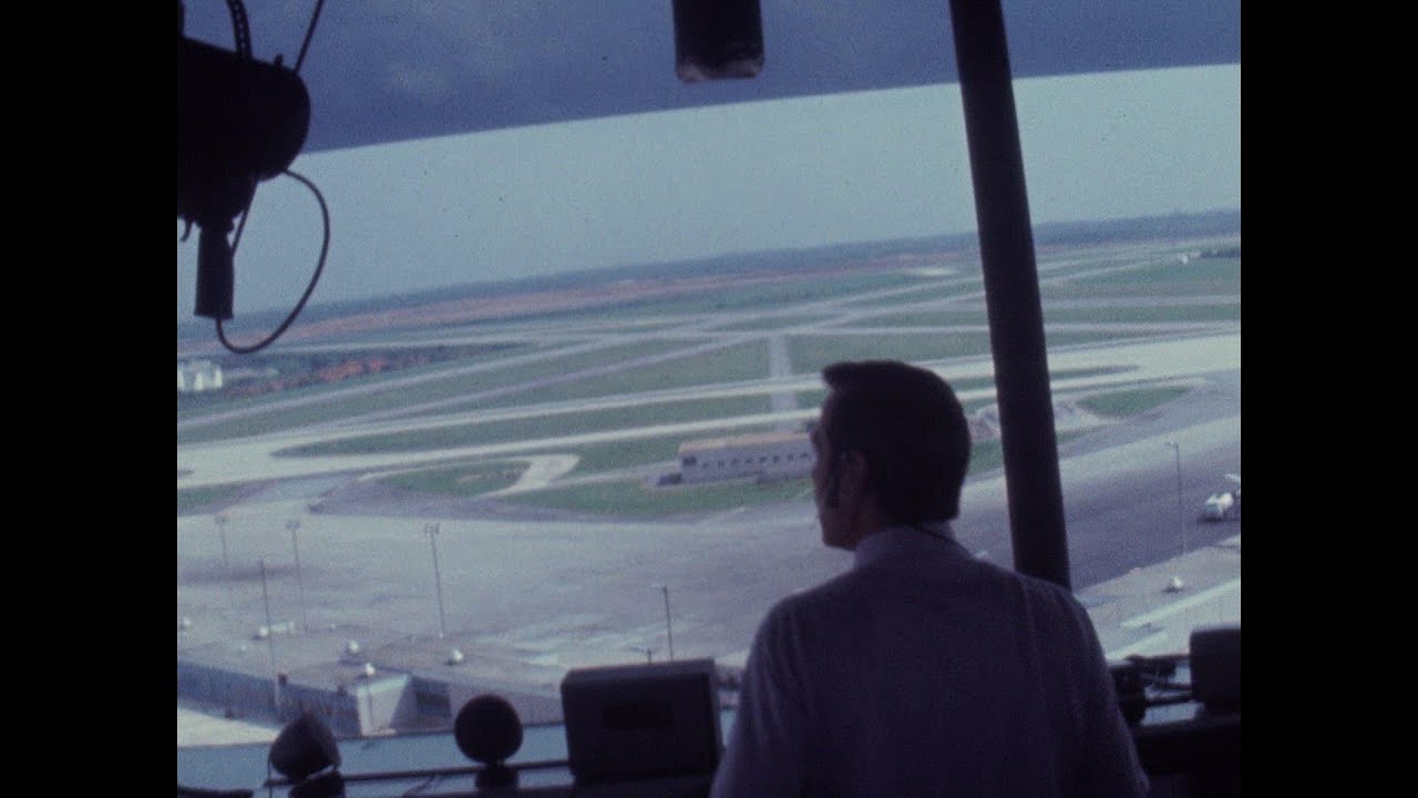 Atlanta, Georgia: Pilot of hijacked Delta airliner tells story - YouTube