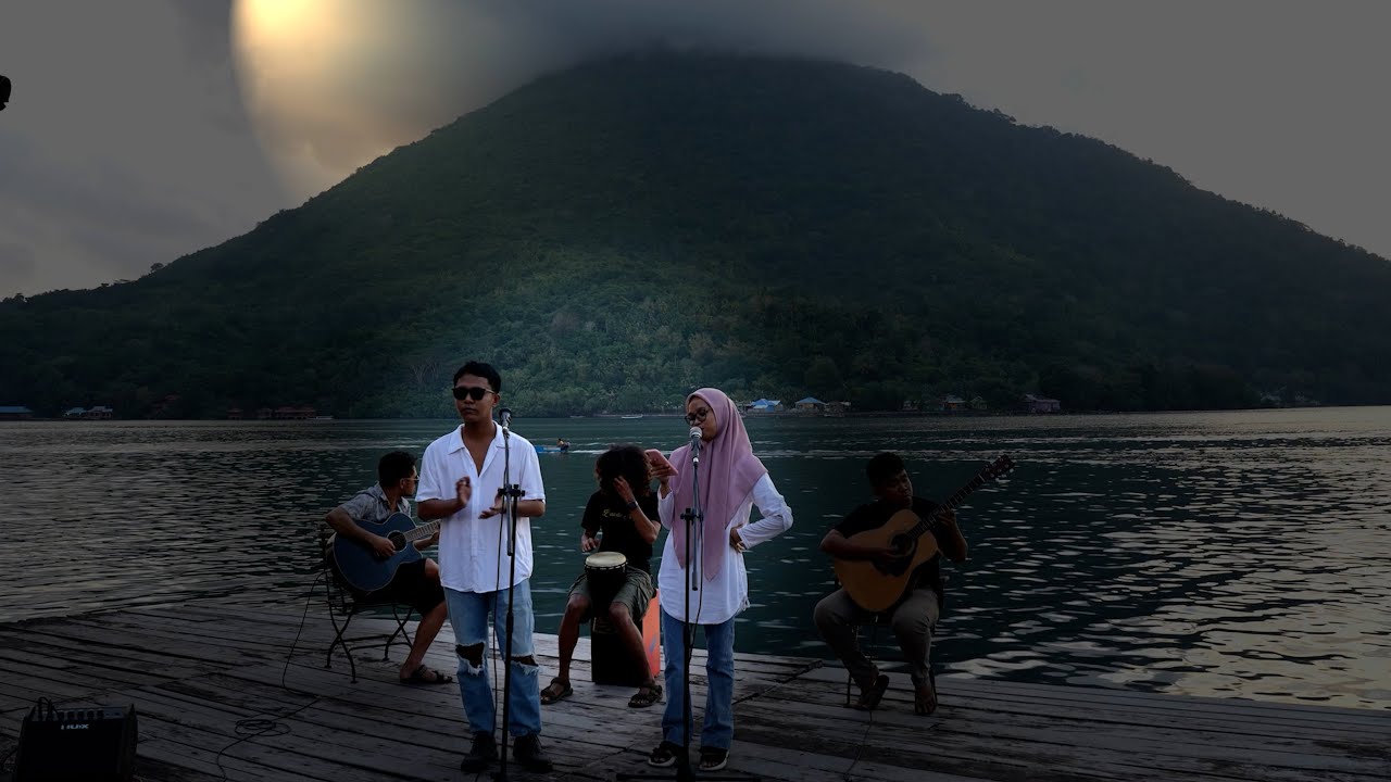 Nutmeg Islands' Tragic History - my journey to the Banda Islands - the ...