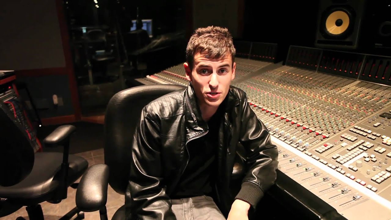 Mike Tompkins working with Timbaland on Shock Value 3 - YouTube