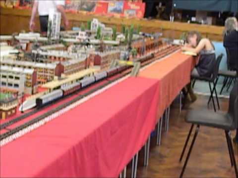 Tri-ang 00 and Minic Layout Alresford 17th June 2012.wmv - YouTube