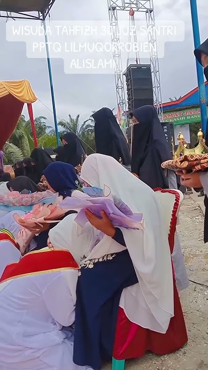 Wisuda Tahfizh Pptq LMQ - YouTube