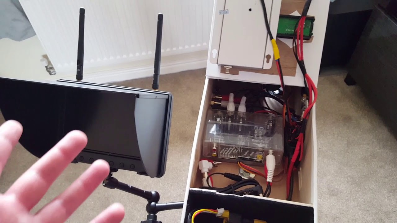 DIY FPV antenna tracker with Eagletree EagleEyes - YouTube