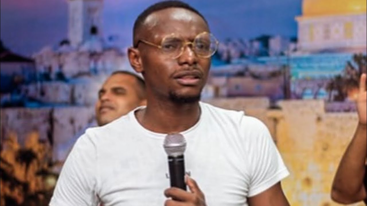 ELE SABE EMOCIONAR A TODOS 😭 MUITO LINDO 🔥 - Cristiano Douglas - YouTube