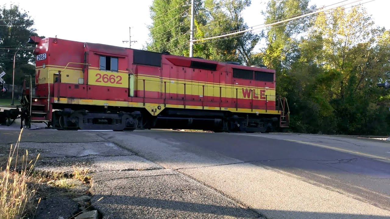 W&LE 2662 with Chuck Ingram @ the controls - YouTube