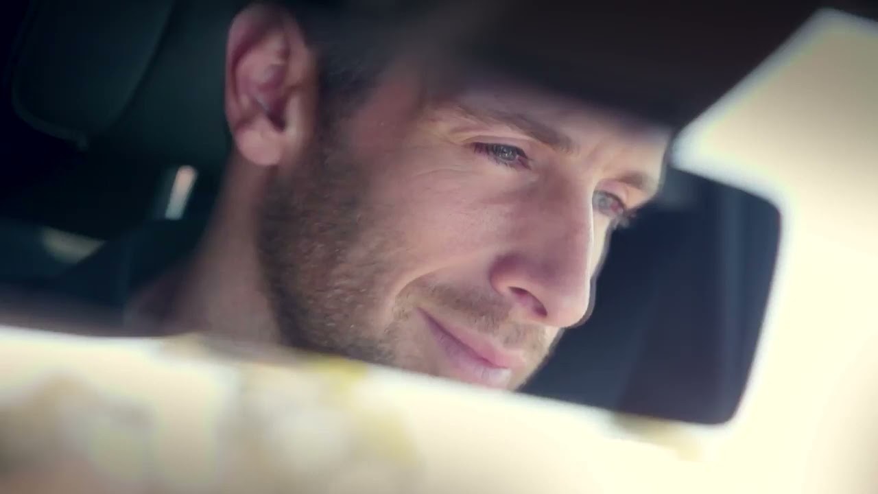 Mercedes-Benz How To: Setting up your driving mode with Dynamic Select ...