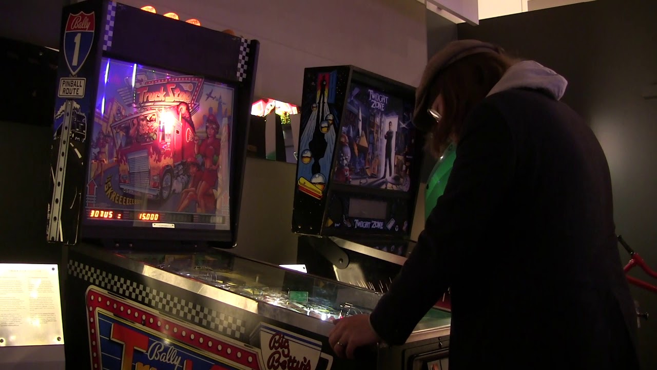 Truck Stop Bally Pinball Machine - YouTube