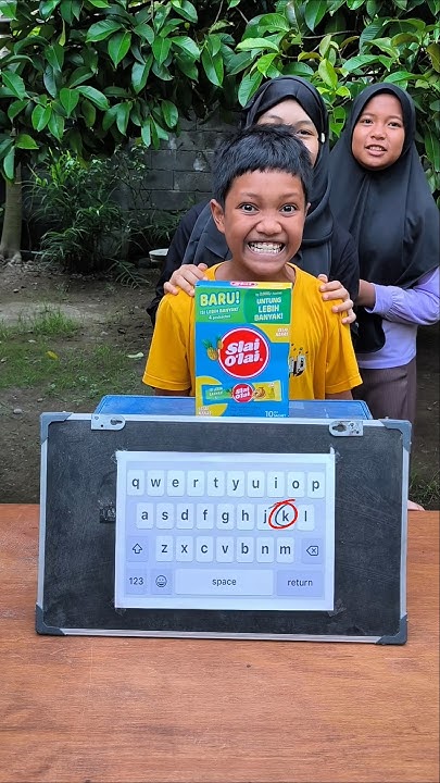 Tebak huruf apa yang di lingkari #shorts - YouTube