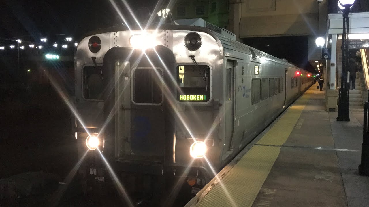 NJT Main Line: Weekend Diesel Railfanning at Secaucus Junction Lower ...