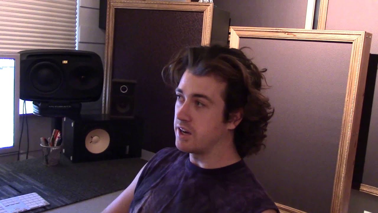 Dusty Moon Review - www.AcousticFields.com - YouTube
