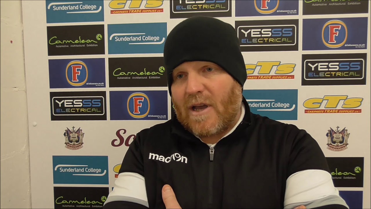 Graham Fenton hails Mariners after 3-0 win over Hyde - YouTube