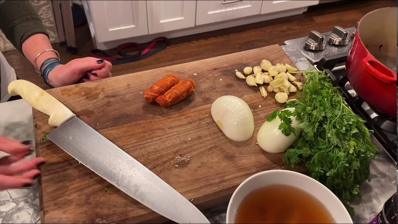 Mrs Lena makes Beans for Rice - YouTube