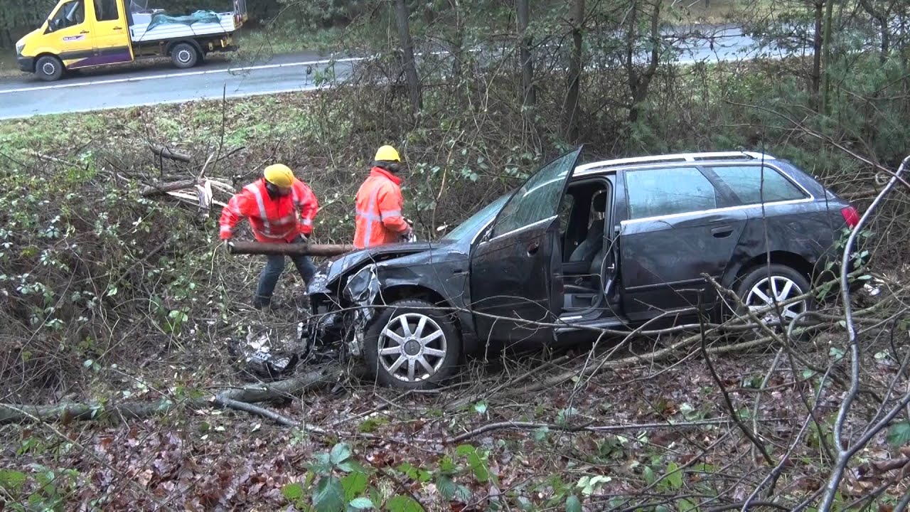 RWS vindt snelle audi in bossage langs A12 - YouTube