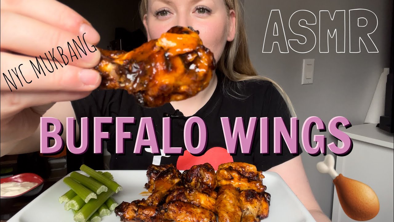 BUFFALO WINGS 🍗 ~ ASMR MUKBANG in Manhattan NYC 🗽 - YouTube