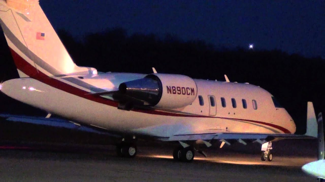 12/14/12 Bombardier Challenger 600 series jet heads out - YouTube