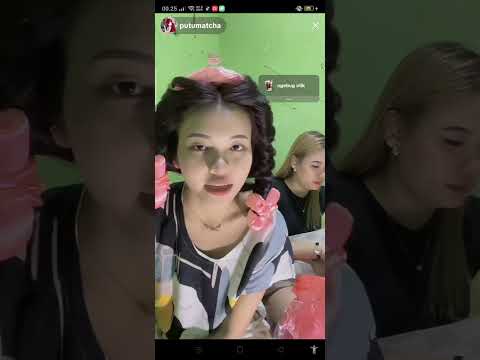 Blunder! Fokus ke dasternya! Enjoy it guys! #downblouse #oops #ootd 