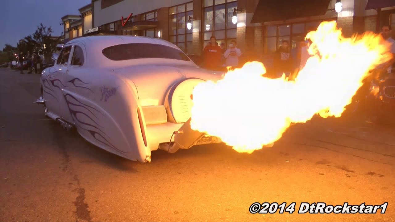 Car doing a Pyrotechnics Display of Flames - YouTube