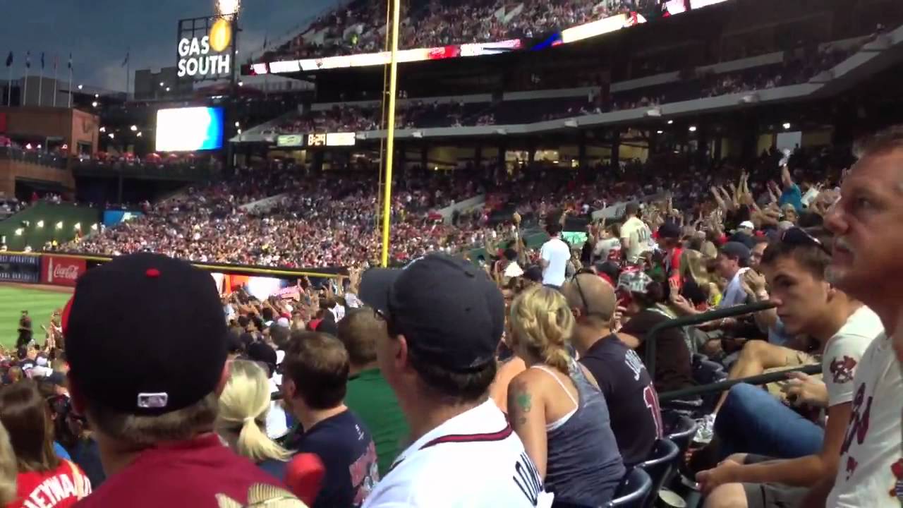 The wave at Braves game - YouTube