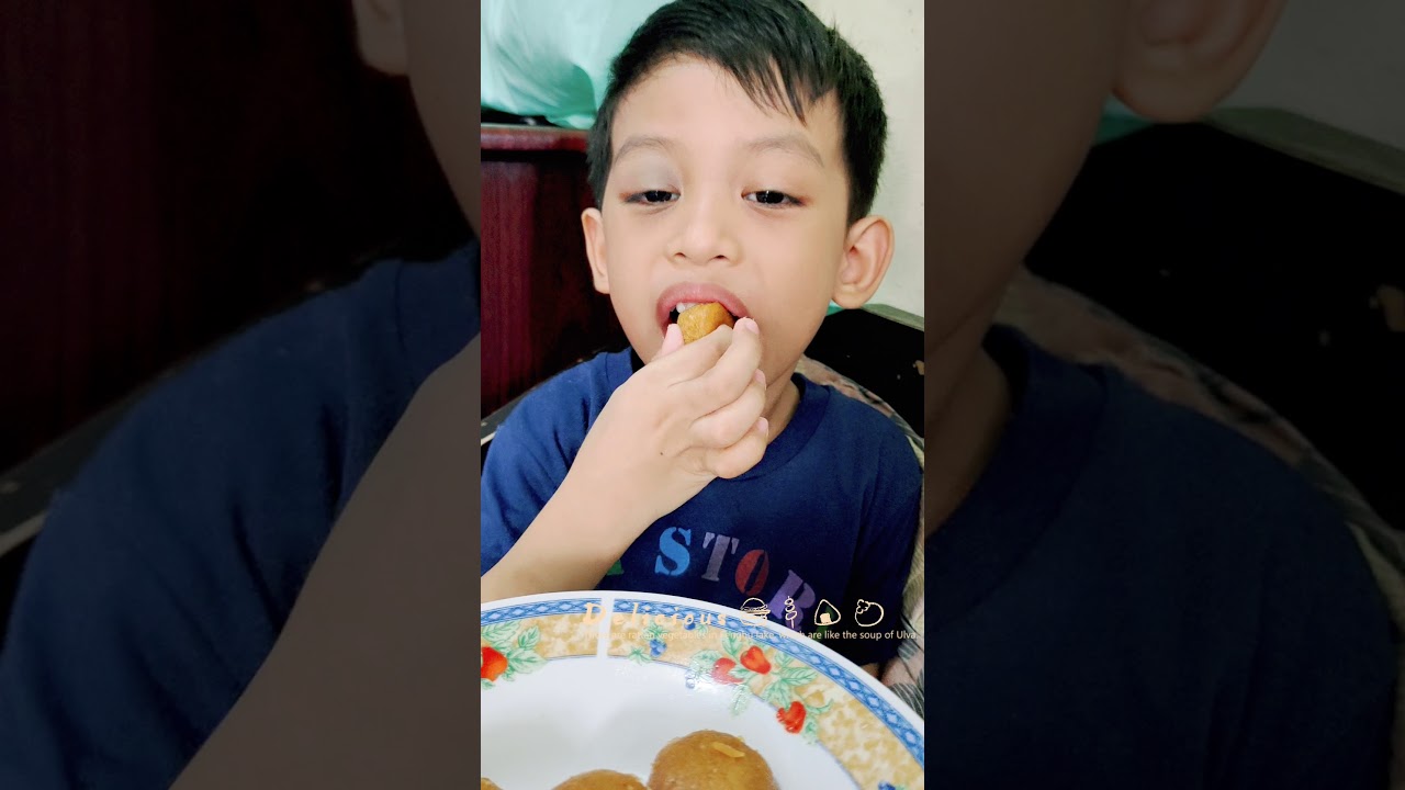 How to Eat..."Putong Pulo!" - YouTube