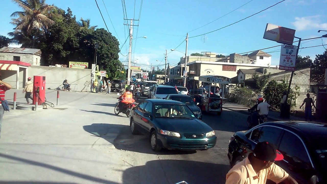 Pedro Juan Reyes tirando dinero en Navarrete - YouTube