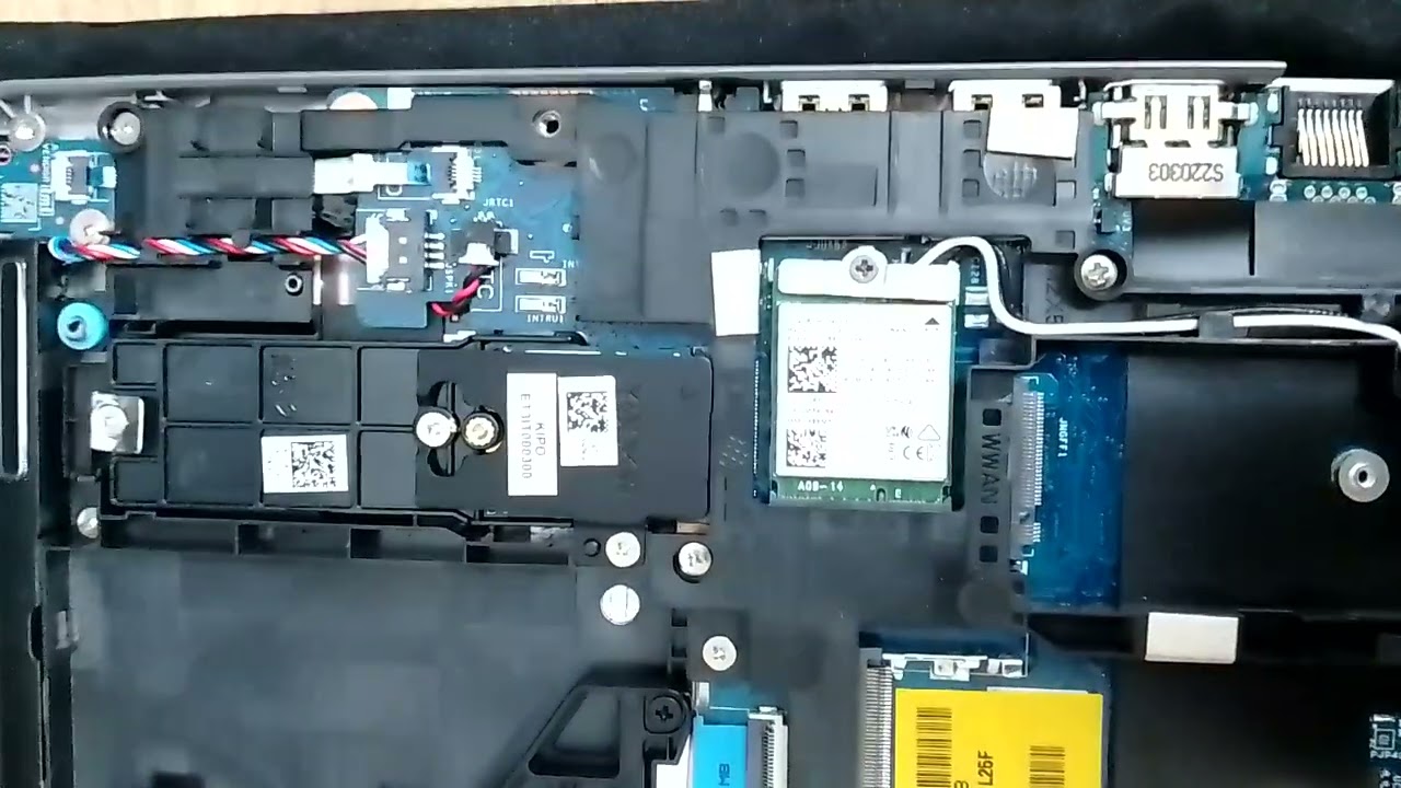 Dell Latitude 5430 Hardware Inside - YouTube