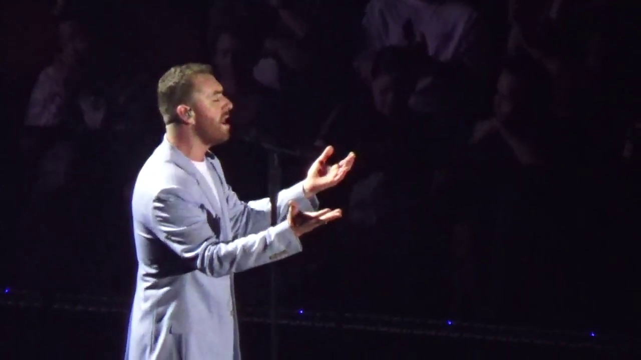 Writings On The Wall [Sam Smith Live in Manila 2018] - YouTube