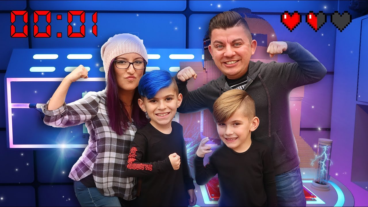 We Escaped This Epic Escape Room In Record Time! LEGO Create Your ...