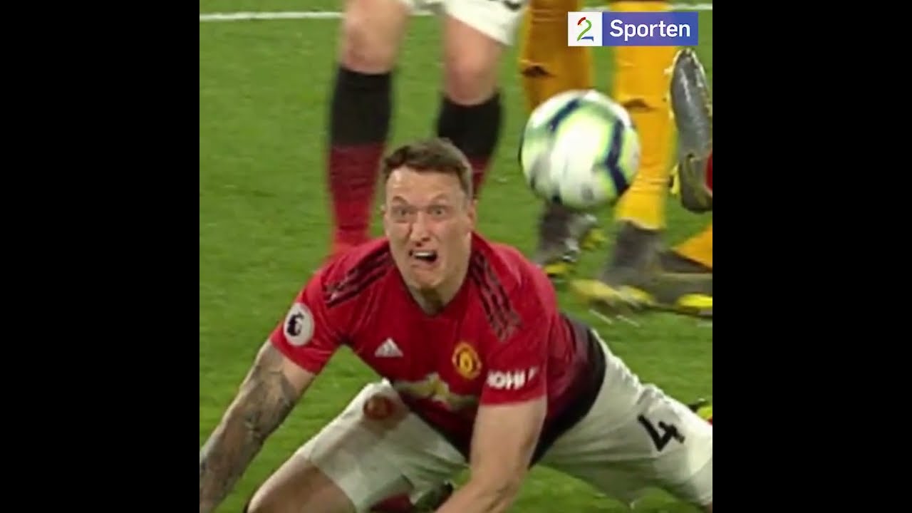 Phil Jones funny face - YouTube
