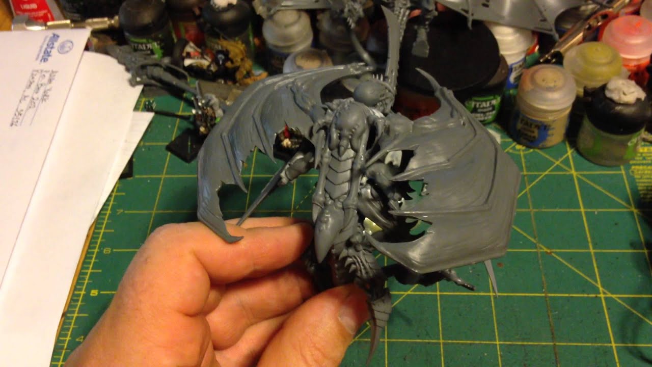 Awesome 40k Tyranid Kit Bash - YouTube