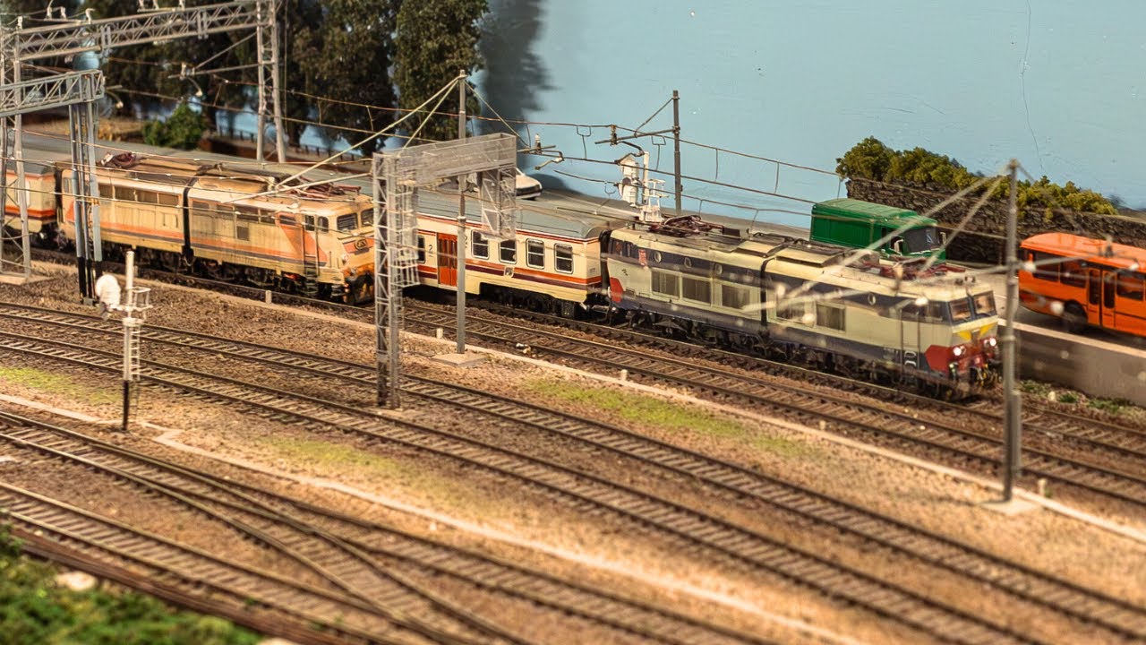 Plastico Ferroviario "Il Mastodonte dei Giovi" - YouTube