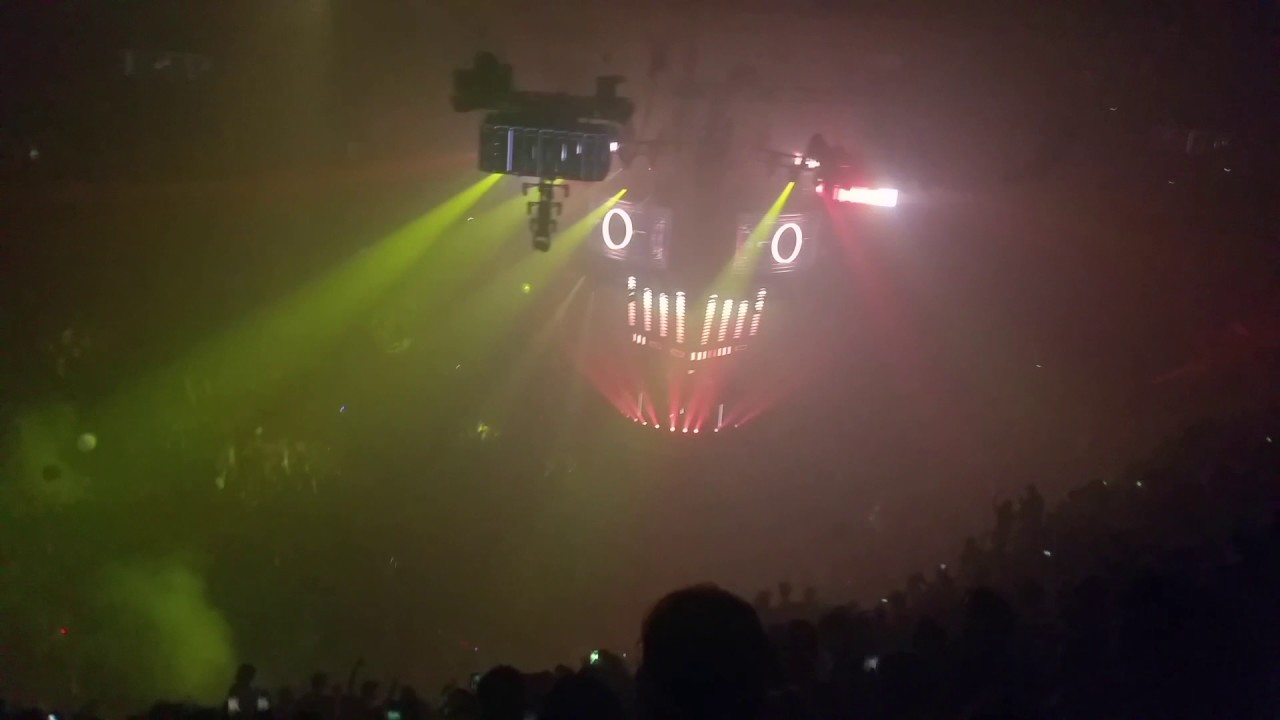 Bassnectar Nye eve 360 ball drop 2017 - YouTube
