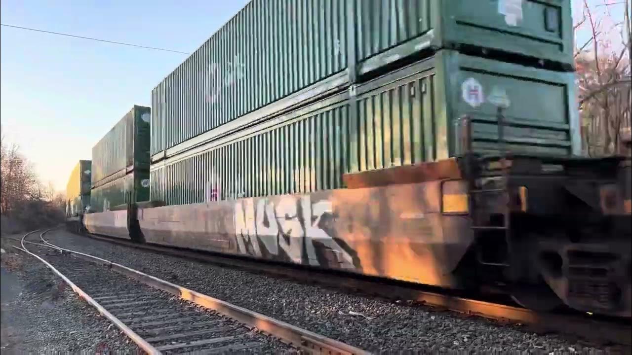 NS 4638 AC44C6M leads NS 28X through Piscataway with a Sick K5LA - YouTube