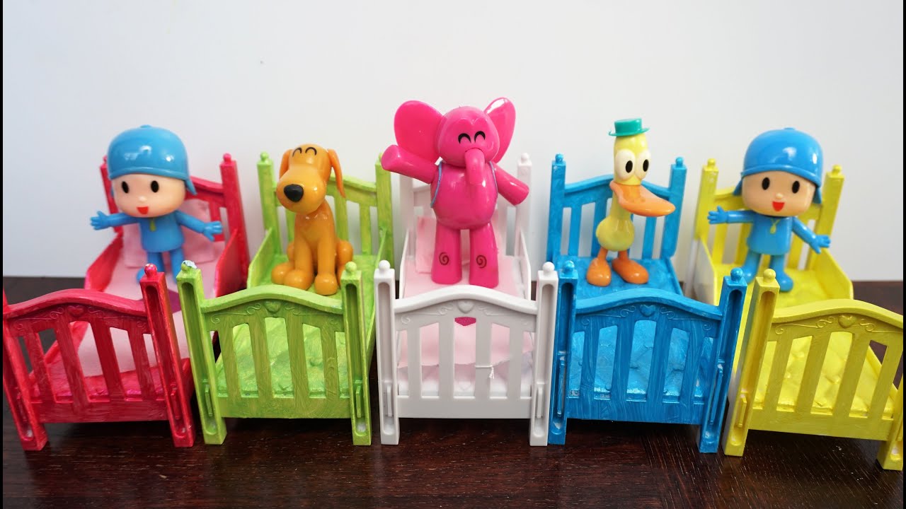 Pocoyo Friends Jumping on the bed - YouTube