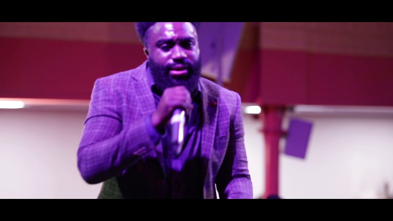 A Call To Worship 2018 -Emmanuel Smith 's Performance - YouTube